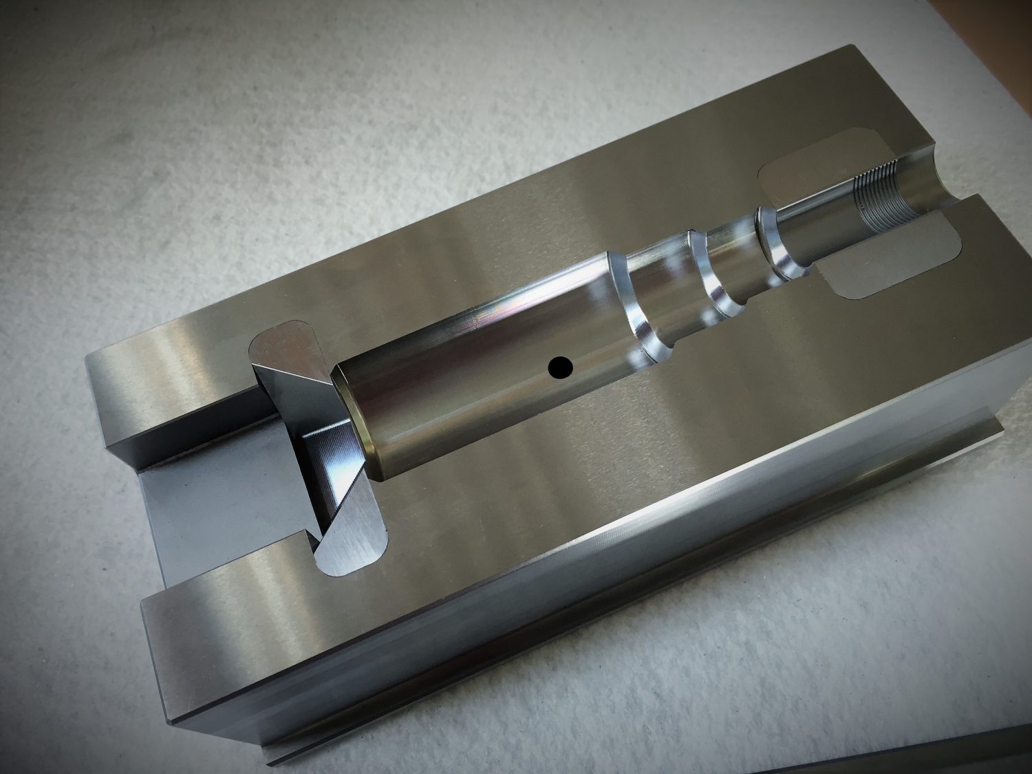 Sinnotech GmbH - präzises CNC Fräsen und Drehen